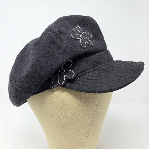 Liz Claiborne | Accessories | Liz Claiborne Black Perforated Newsboy ...